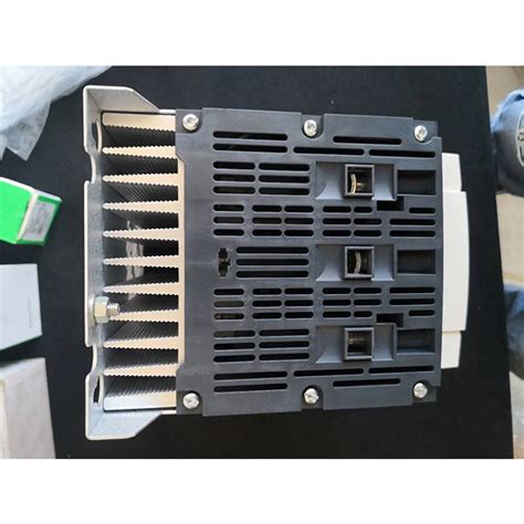 施耐德软启动器ats22c32q 过压保护 Ats系列标准负载型ac400v