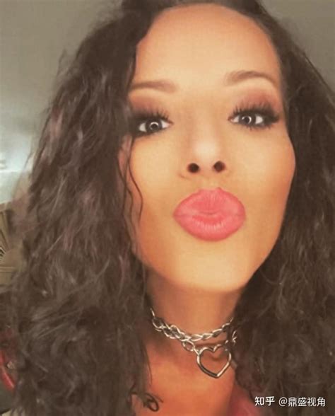 用照片和影片，迷住了全世界的，双馨女演员黑暗天使angel Dark 知乎