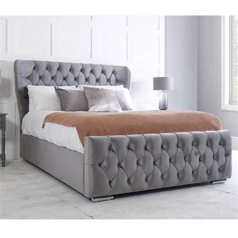 Clarey Winged Round Beds Chesterfield Upholstery Plush Velvet Bed Ray