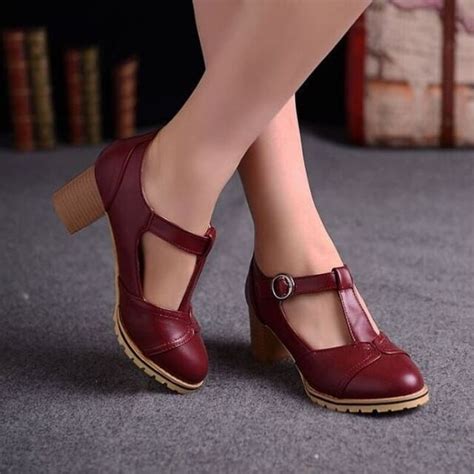 «Не тільки Мері Джейн наймодніші туфлі весни 2023 ФОТО — Радіо ТРЕК