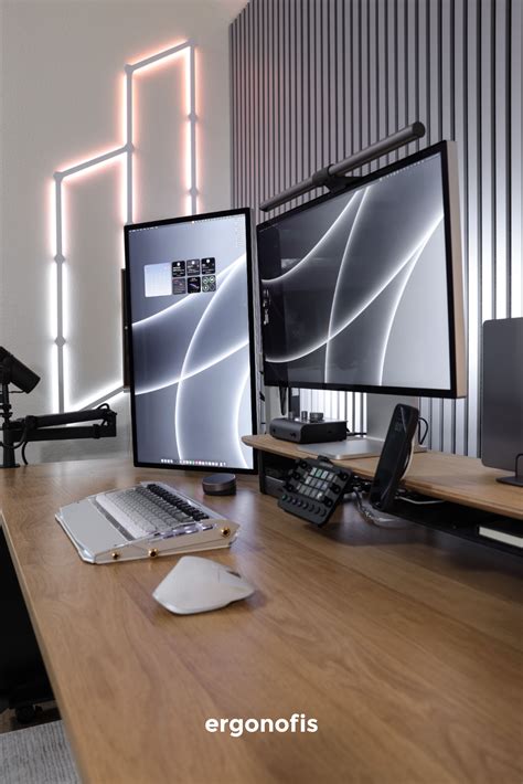 Dual Monitor Setup Pros And Cons Is It Worth The Hype