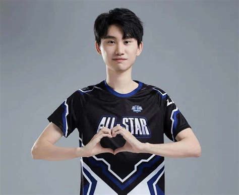 Lol：节目效果爆炸！nip官宣doinb加入！