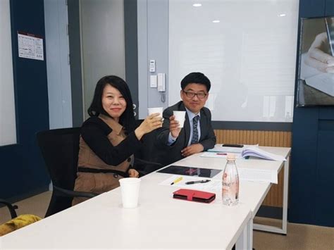 주엔터스코리아 책쓰기브랜딩스쿨 책쓰기 반 11기 6강 날이었습니다 화기애애해져가는 분위기만큼