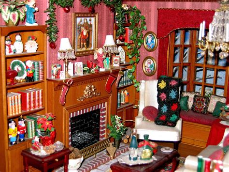 Blukatkraft Dollhouse Miniatures Christmas Room Box 112 Scale