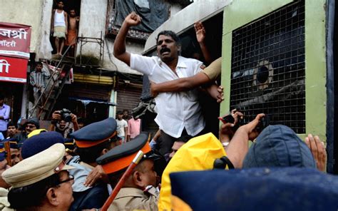 Residents Of Mumbai Slum Dharavi Showing Black Flag And Protesting