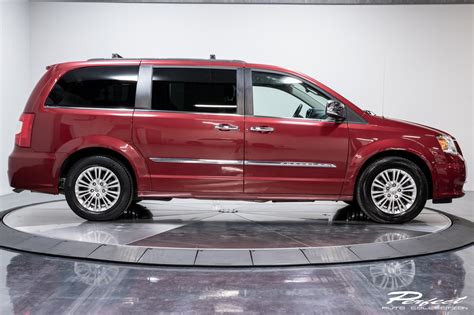 Used 2015 Chrysler Town And Country Touring L For Sale 13 993