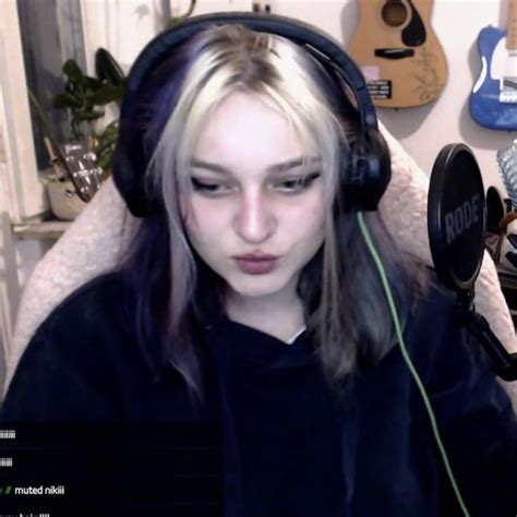 Nihachu Pretty People People Dreadlocks