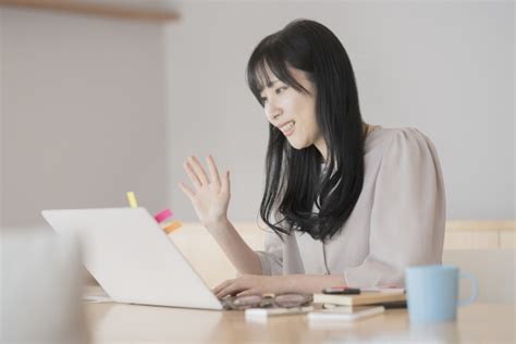 ノンアダルトorアダルト？顔出しありorなし？パソコンorスマホ？稼げるチャットレディになれるチャットサイトの選び方 チャットレディ完全攻略ガイド