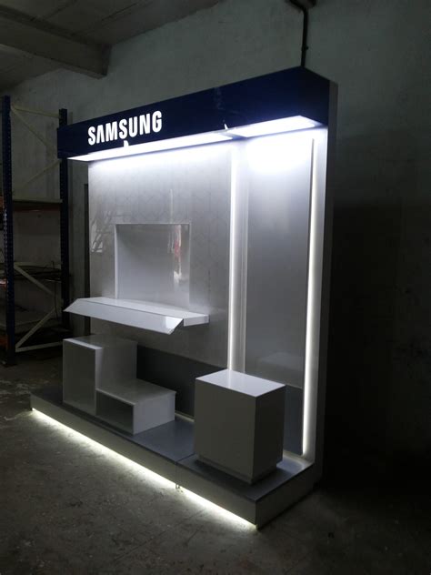Electronics Accura Shelving
