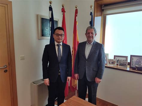 Reunión Con El Director De La Unidad De Negocio De Huawei En España