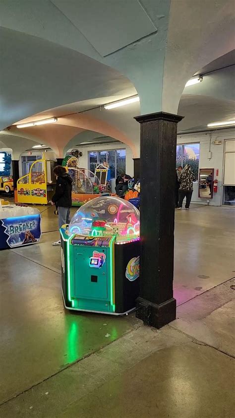 Thames Kosmos Candy Claw Machine Stem Experiment Maker Lab Build Your