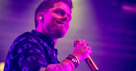 André Hazes jr krijgt kritiek Je bent gewoon een KantinePraat