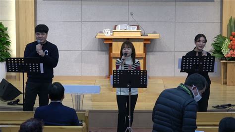 오늘 이곳에 계신 성령님 선한 목자 되신 우리 주 주의 친절한 팔에 안기세 나의 안에 거하라 주만 바라볼찌라 Youtube