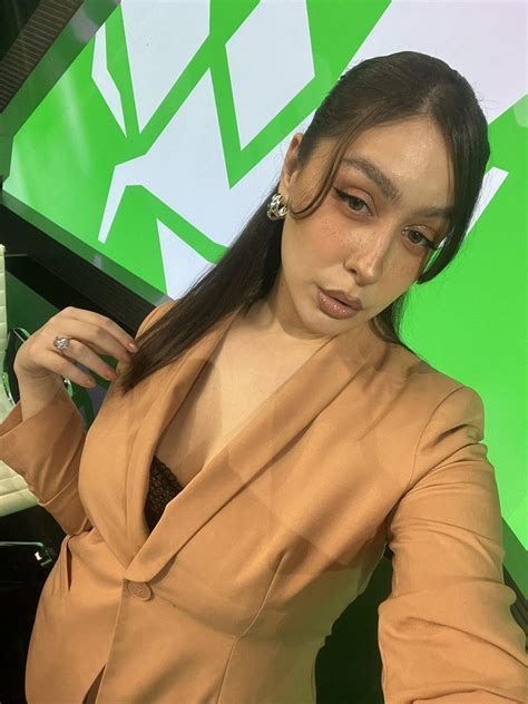She Is Looking So Hot Today Rtroubleinc