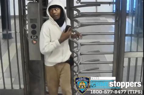 Nypd Hunts For Suspect Who Slashed Straphanger In Nyc Subway Station