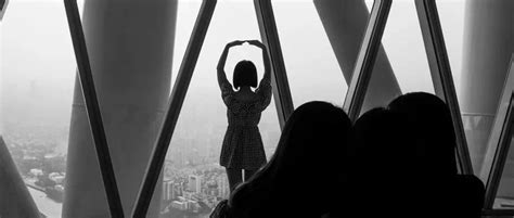 再忆周期：老狼老狼几点了？ 大数跨境