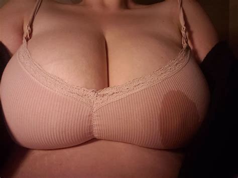 Oopsie Nudes EngorgedVeinyBreasts NUDE PICS ORG