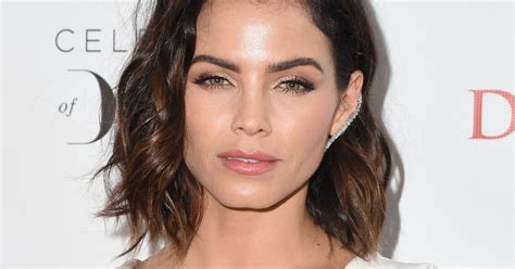 Jenna Dewan Tatum Cast As Lucy Lane In Supergirl And Lucys Comic Book