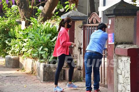 Pooja Hegde Spotted Outside Gym Photo 500644