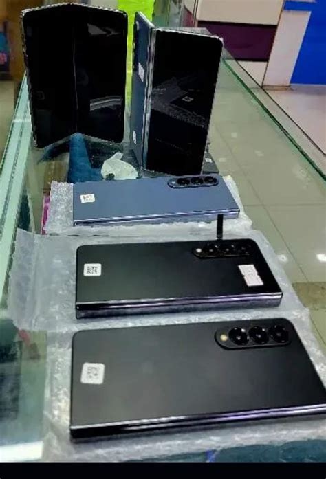 Samsung Galaxy Z Fold Gb Gb Pta Approved