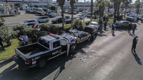 Choca Patrulla Y Provoca Carambola En El Insurgentes ESQUINA 32