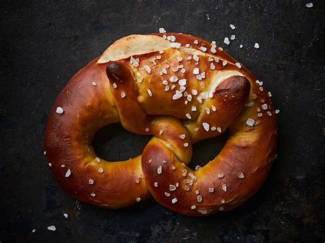 National Pretzel Day 2025 Best Giveaways And Deals At Auntie Annes