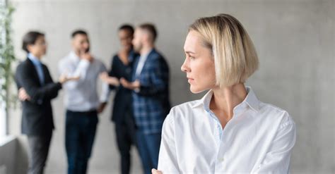 「出る杭は打たれる」：その正体と問題点