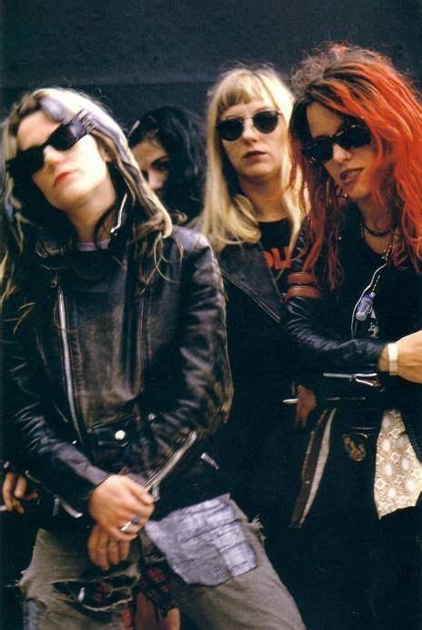 Pin By Giovanna On Girlbands Women In Music Grunge Music Female