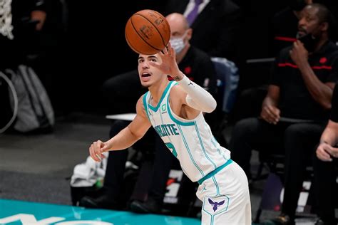 Lamelo Ball Held Scoreless Shows Off Passing Skills In Hornets