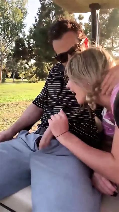 Faça Minha Namorada Chupar O Pau Do Meu Amigo No Clube De Golfe Xhamster
