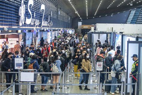 指揮中心規畫降級 預期「歡樂過年」 台疫情速報 台灣 世界新聞網