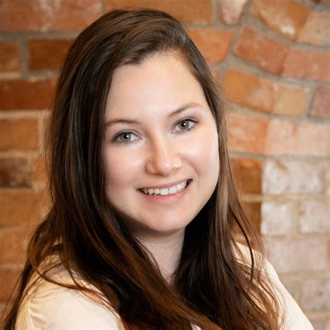 Haley Rakis Belfast Me Real Estate Associate Remax Jaret And Cohn