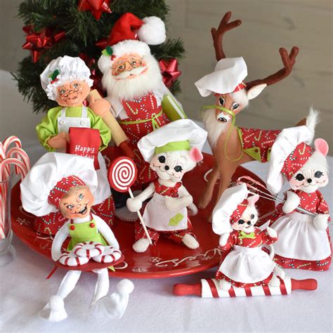 9in Holiday Sweets Elf Annalee Dolls