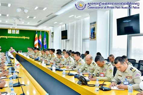 ឧត្តមសេនីយ៍ឯក ជួន ណារិន្ទ