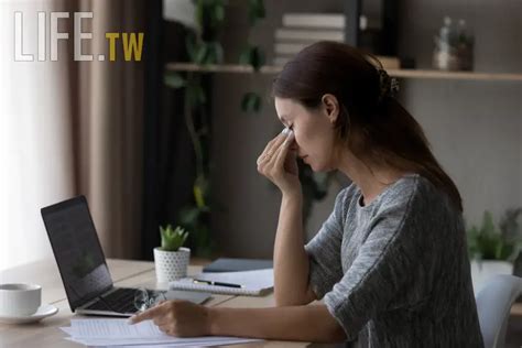 疲憊感持續半年，卻找不到病因？「慢性疲勞症候群」3大特徵：每天都覺得累