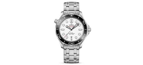 16 Best White Dial Dive Watches Absolutely Mesmerizing