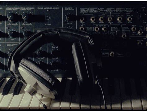 Beyerdynamic Dt 100 What To Know And Where To Buy Equipboard