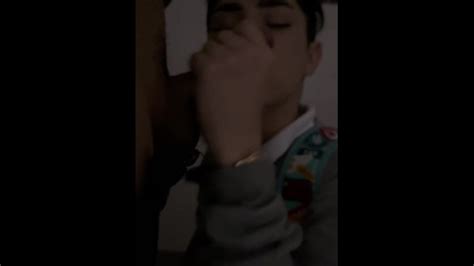 Cruising Follando En Baño Publico Con Hetero Verga Grande Me Pone A Mamar Se Viene En Mi Boca