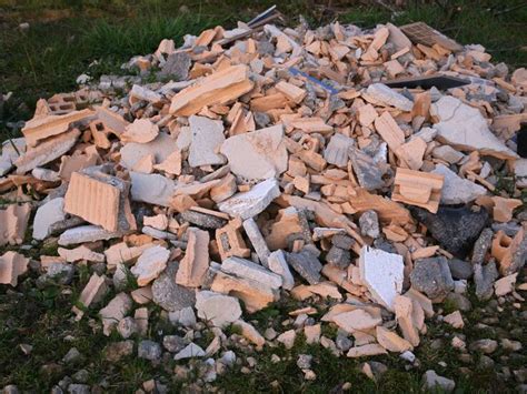 La Junta aprueba la restauración de escombreras en una docena de