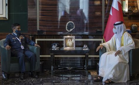 سمو مستشار الأمن الوطني قائد الحرس الملكي يستقبل رئيس أركان الدفاع