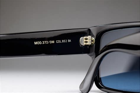 1990s ジャンニ ヴェルサーチ Mod 372dm Col852 Bk 56 14 サングラス Be A Door