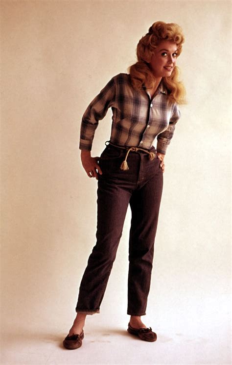 Charming Behind The Scenes Photos From The Beverly Hillbillies Artofit