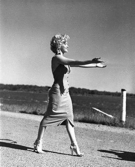 🔞marilyn Monroe Photographed During The Filming Of Niagara 1953 This
