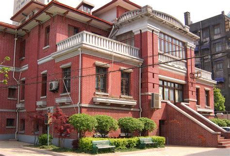 上海市位育初级中学上海中小幼学校入学就读咨询服务小学择校初中择校高中择校国际学校择校上海择校中介 丁博士择校