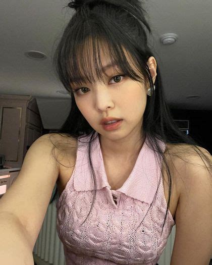 Blackpinks Jennie And House Of The Dragon Actress Milly Alcock Wore
