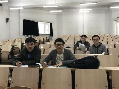 哈工大四人學霸寢室 獎學金拿到手軟 保研清華復旦浙大哈工大 每日頭條