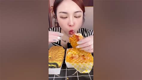 Beautiful China Girl Eat Some Chinese Food 😋😋😋 Mukbang Grilschinese