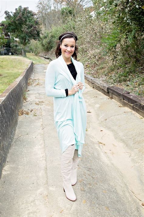 Fit Chic From Gym To Lunch Date In No Time Flat Chic Mom Style You Look Beautiful