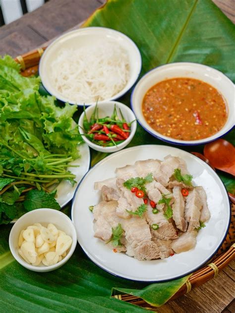 เมี่ยงหมูสามชั้น กับน้ำจิ้มเต้าเจี้ยว อาหาร สูตรอาหารภัตตาคาร อาหาร