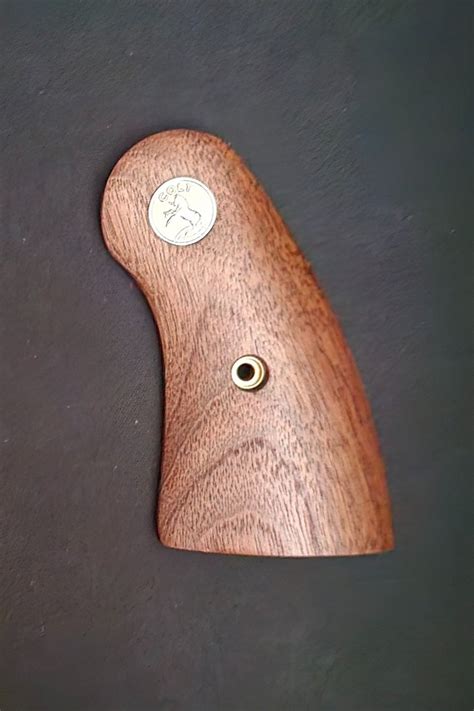 Colt Grips King Cobra Python Custom HOGUE Altamont Hudson River Valley Customs HRV Grips